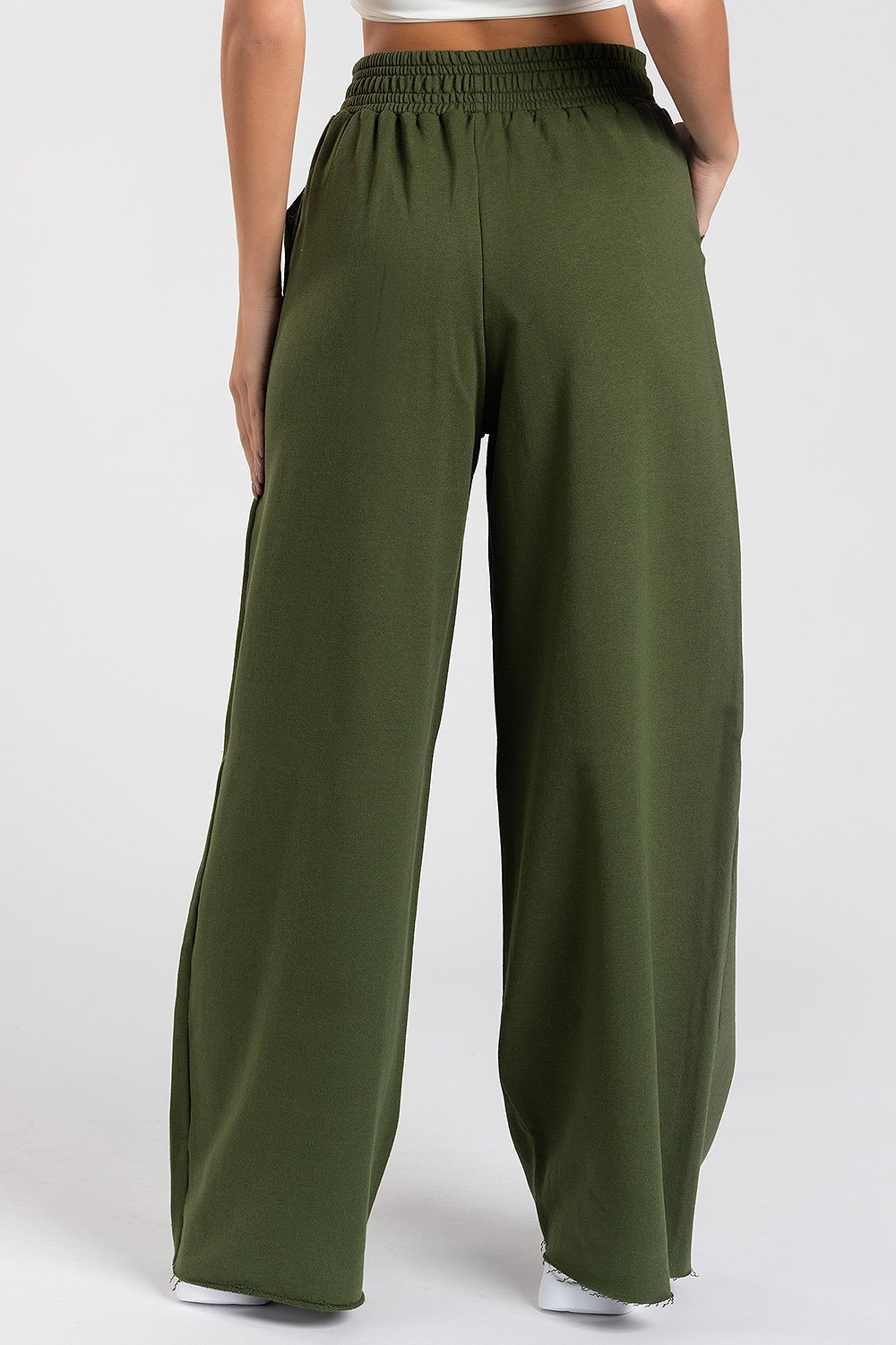 Calça Wide Leg Val em Moletom Musgo - Elegância e Versatilidade